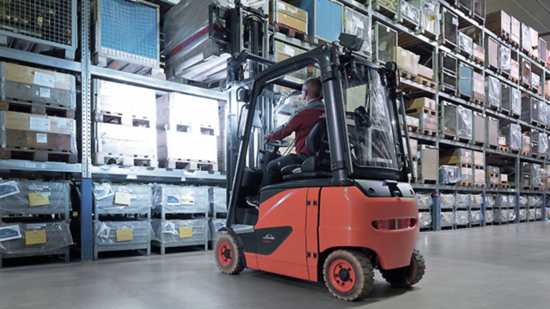 Linde Vertical Light and Linde LED Stripes